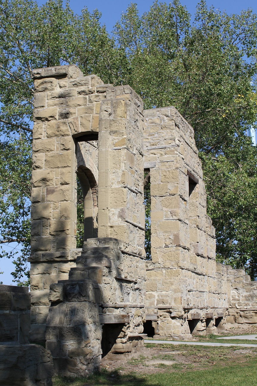 Alberta (historical) snapshot: Rundle Ruins. – Flowery Prose